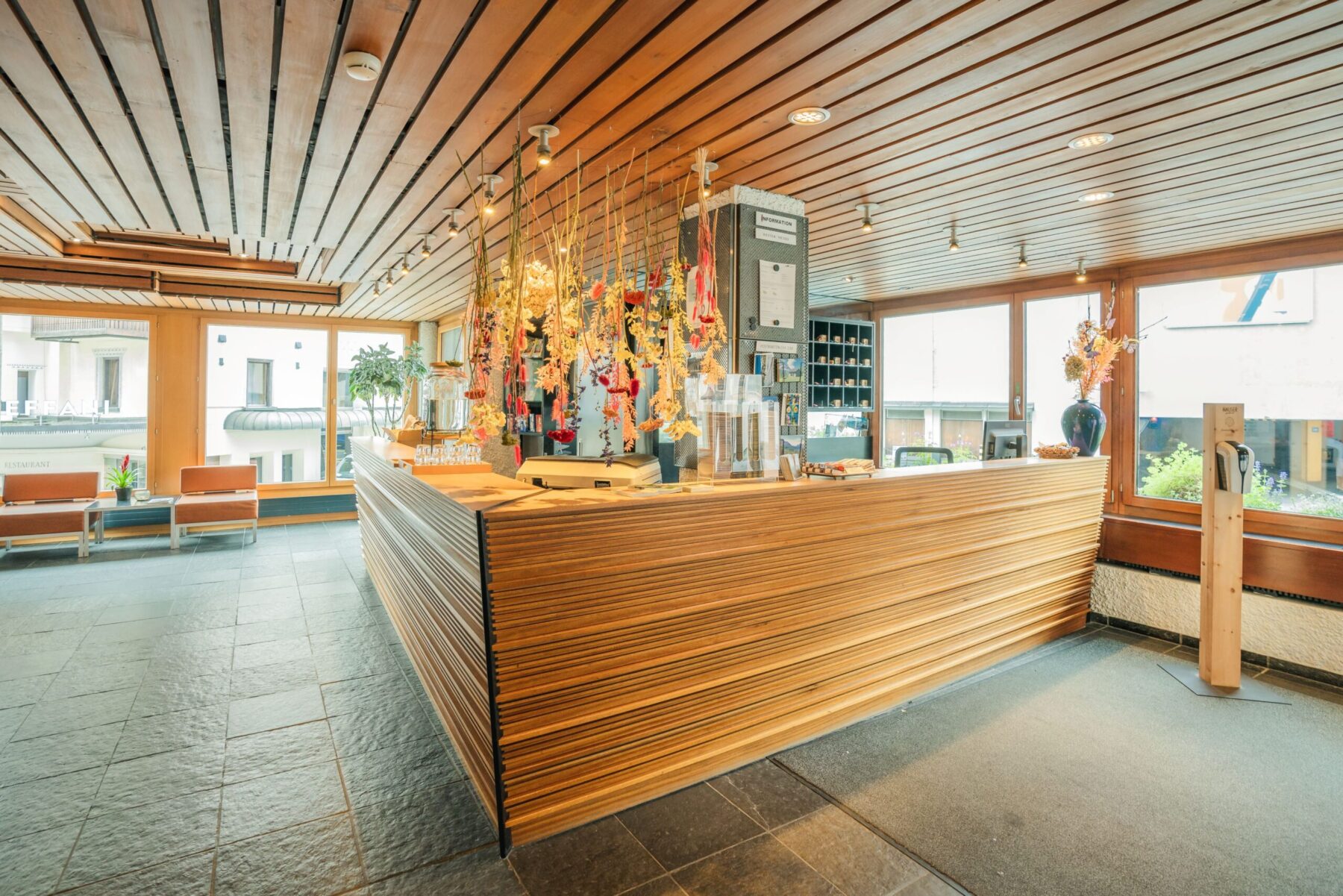 Vacations in the Upper Engadine - Hotel Hauser St. Moritz